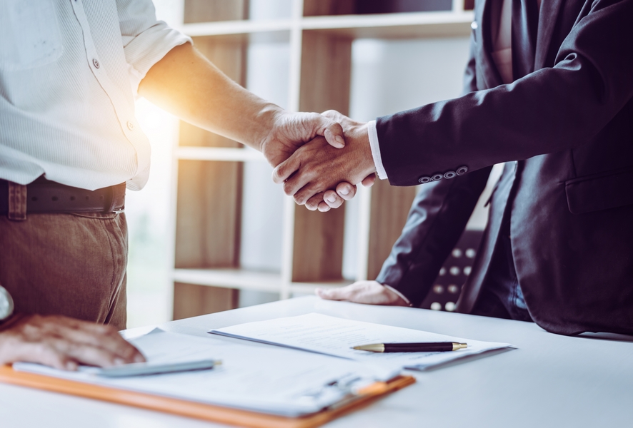 DE LA VENTE CLASSIQUE VERS LA VENTE CONSULTATIVE - Beewiz DE LA VENTE CLASSIQUE VERS LA VENTE CONSULTATIVE - Beewiz